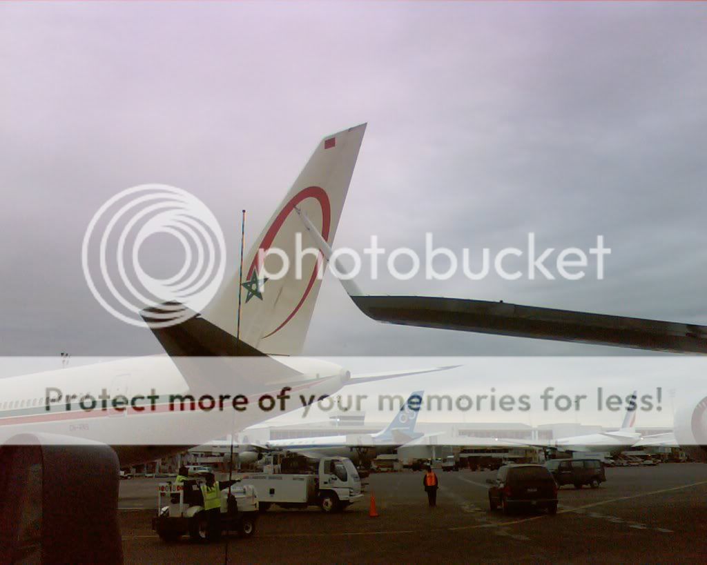 Close Call!! (Some pics at JFK part IV) - History of PIA - Forum